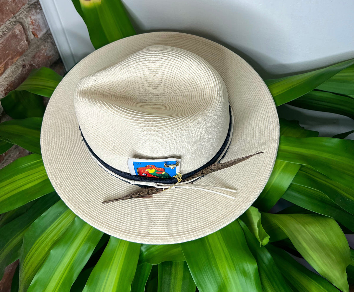 El Perico 1 of 1 – Toro hats